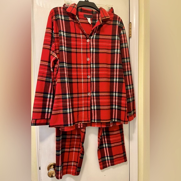 Intimates & Sleepwear | Red Plaid Fleece Christmas Pajama Set 2 Piece ...